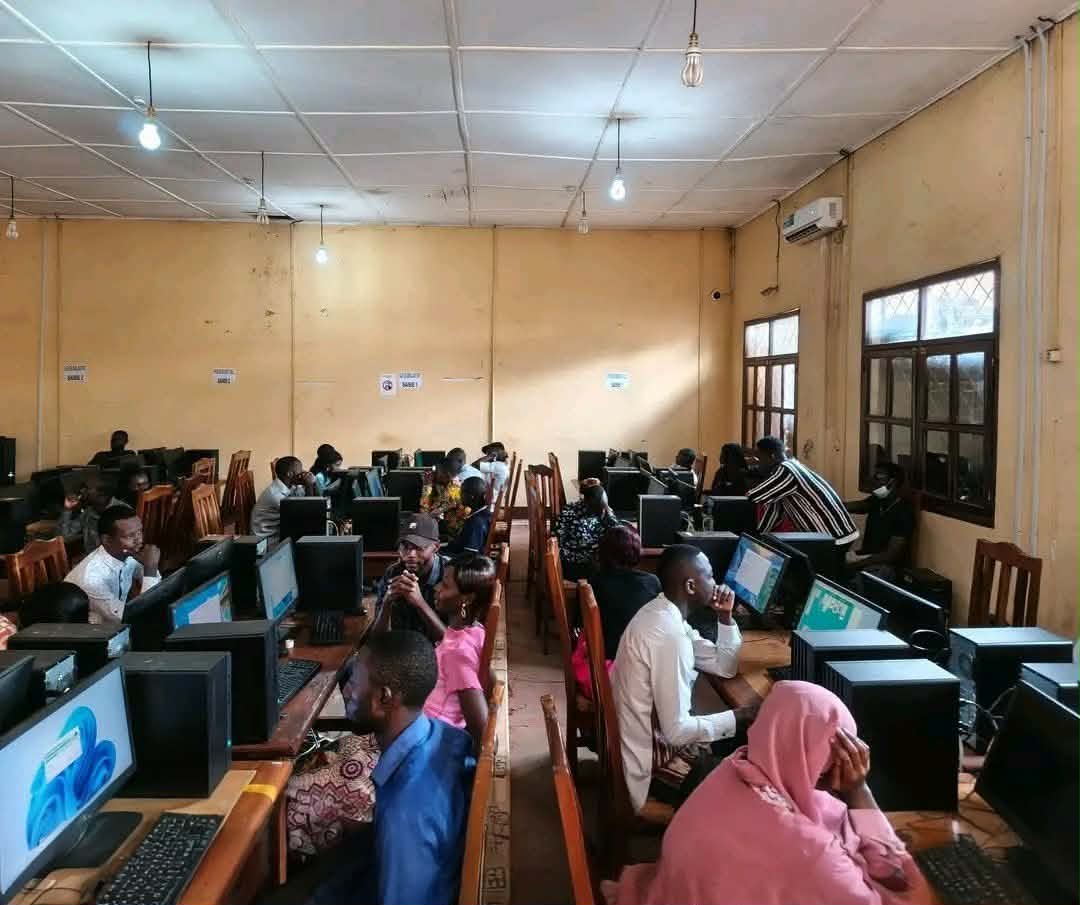 Rephaboliki ea Afrika Bohareng / Likhetho: Bolaoli ba Likhetho tsa Naha ...