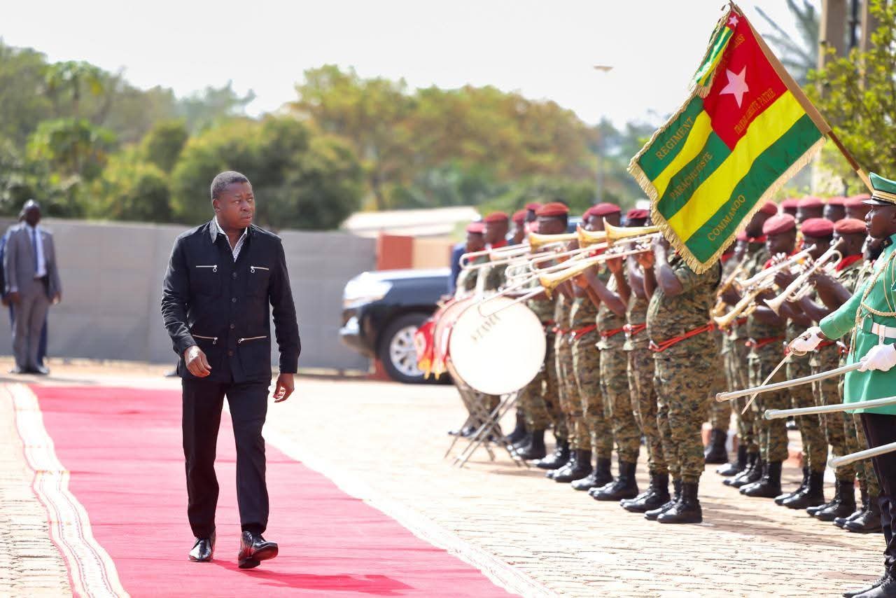 Togo : hommage national aux soldats tombés lors de l’opération ...