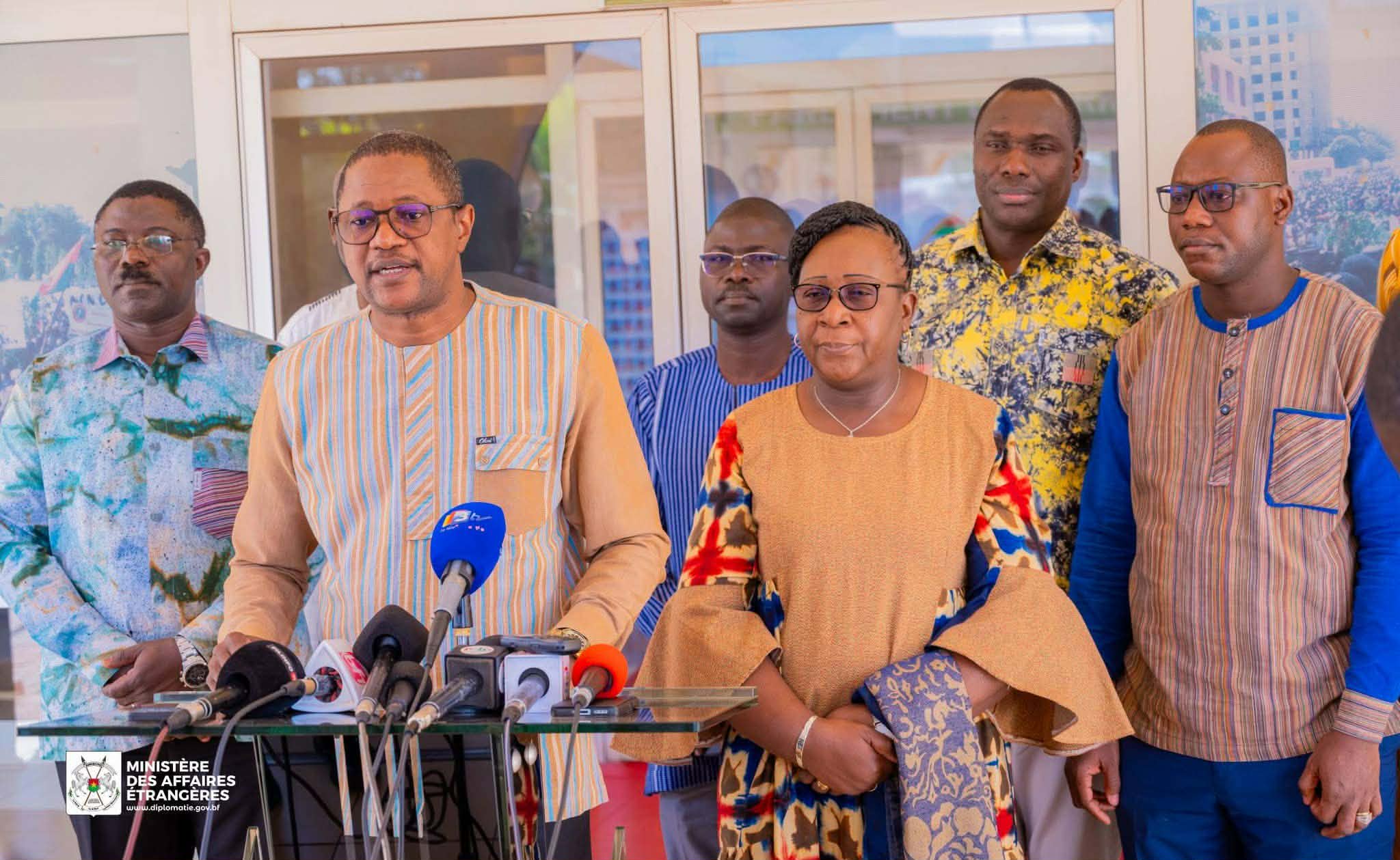 Te whakahaere mōrearea me te kawenga karihi: ka whakaaetia e te ALT ngā ...